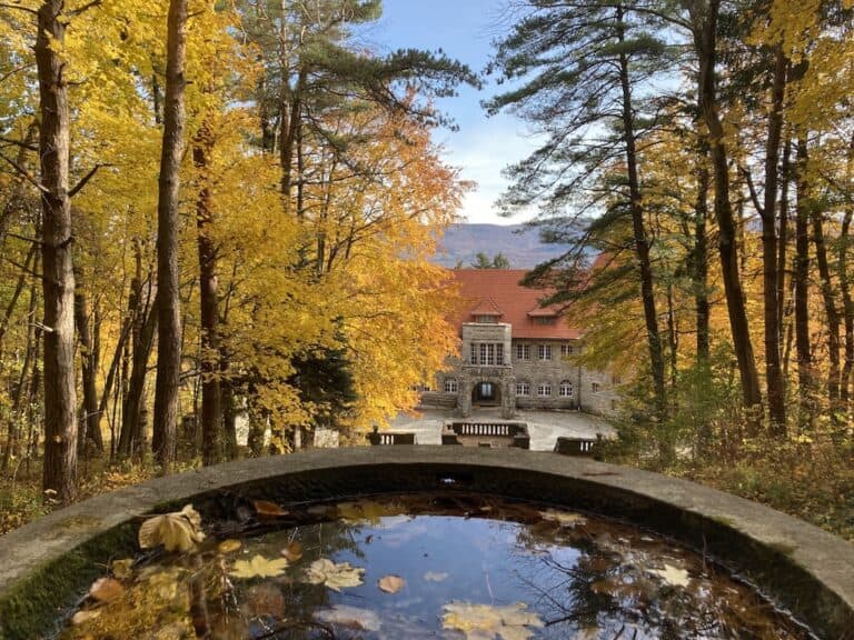 8 Amazingly Beautiful Places to Visit in Bennington, Vermont